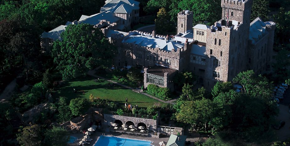 Castle On The Hudson; The Romantic Escape - HelloBigApple