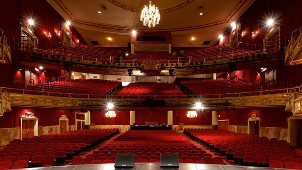 9 Interesting Facts About The Apollo Theater ~ Hello, Big Apple
